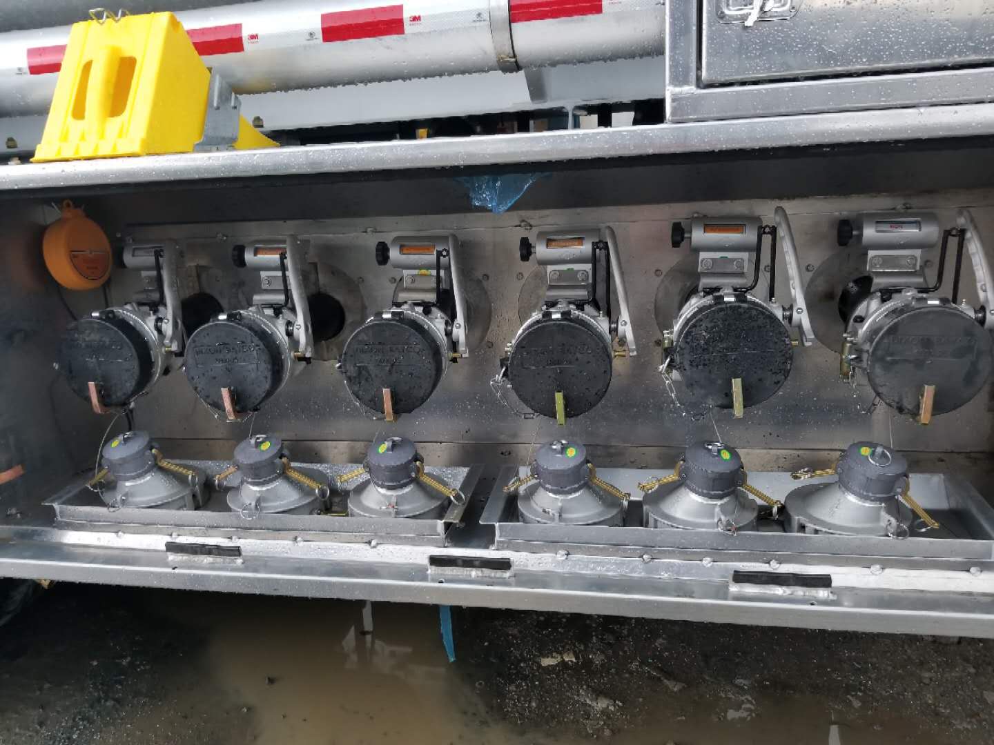 20,000L Carbon Steel Fuel Tank 4 Compartments | The Manila Chemoil Tank ...