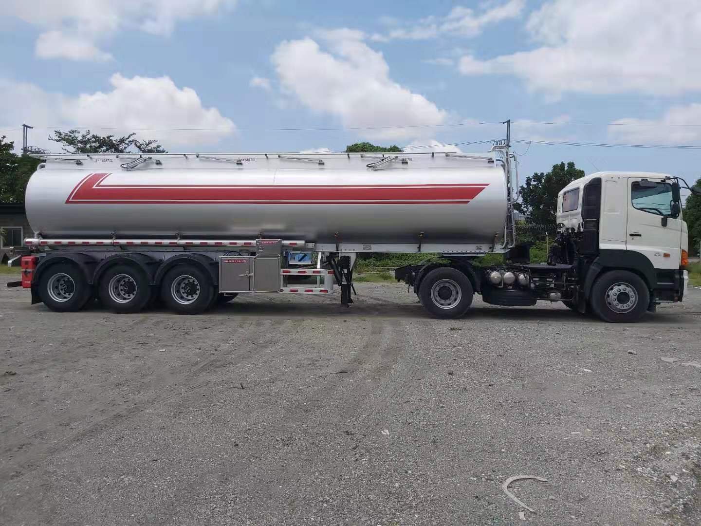 30,000L Carbon Steel Food Oil Tank Semi Trailer | The Manila Chemoil ...